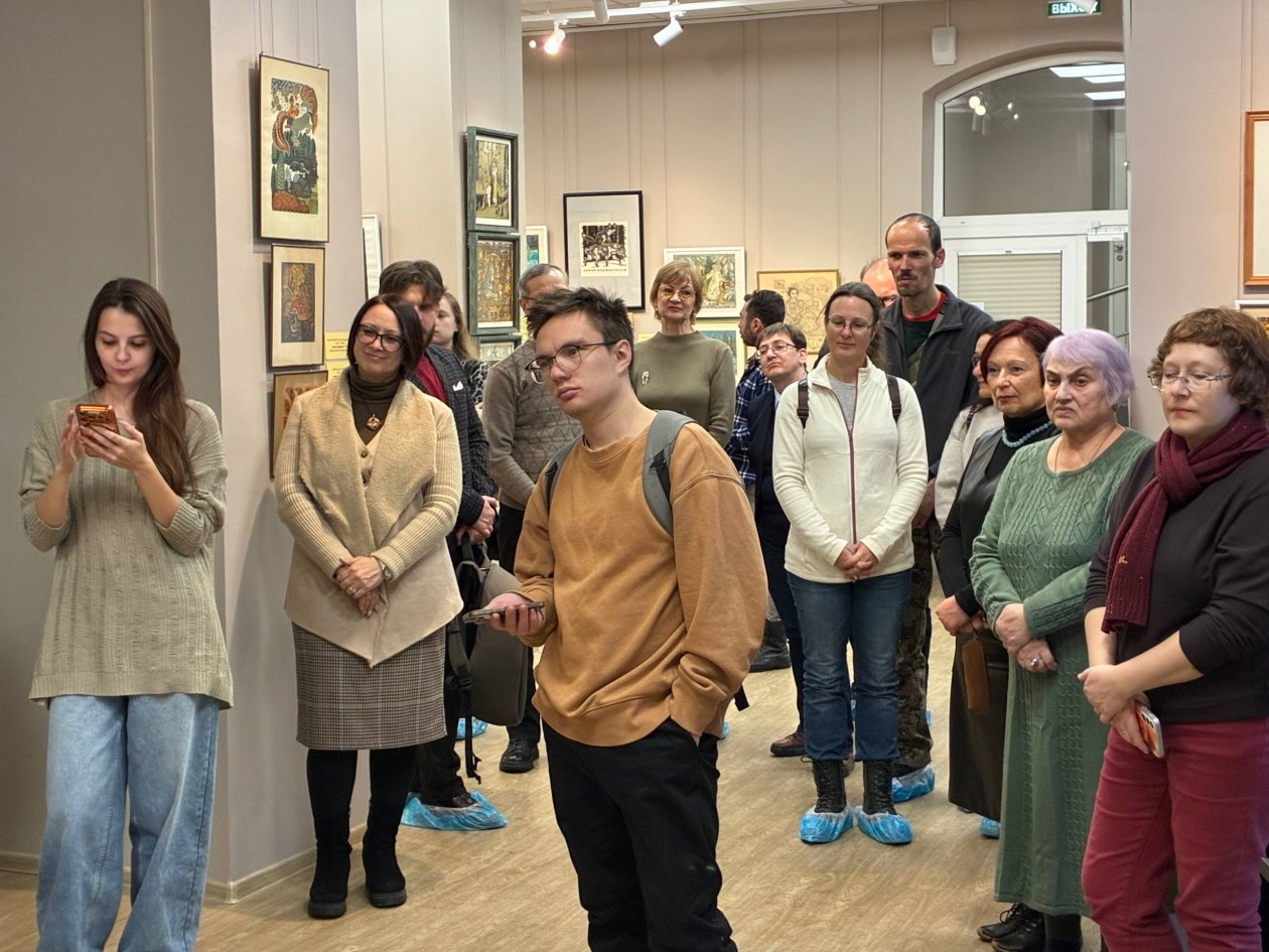 Приморская картинная галерея "разблокировала" воспоминания из детства ...